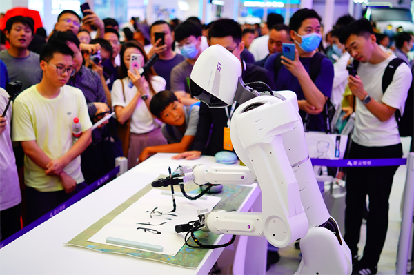 Robot Writes Calligraphy With Brushes